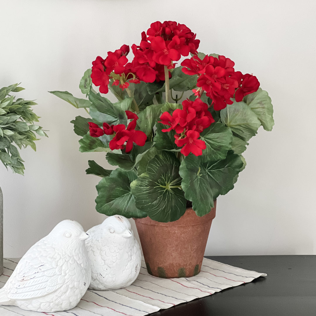 Potted Red Geranium - Large - Piper Classics