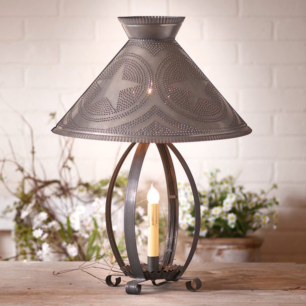 Betsy Ross Lamp w/ Shade - Piper Classics