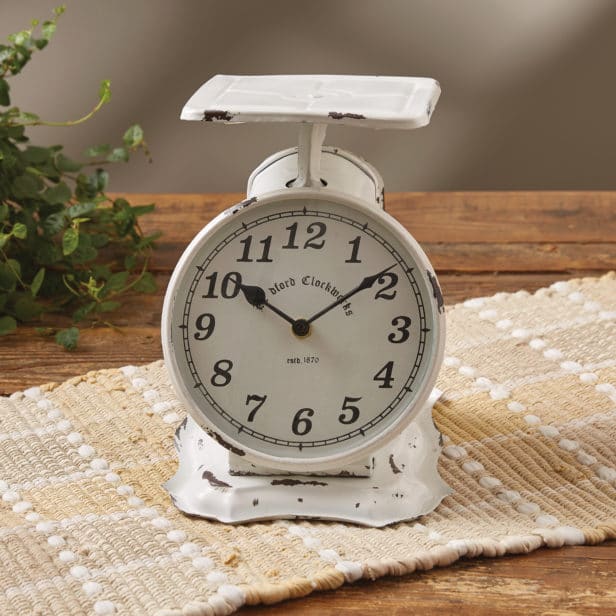 Scale Clock White - Piper Classics