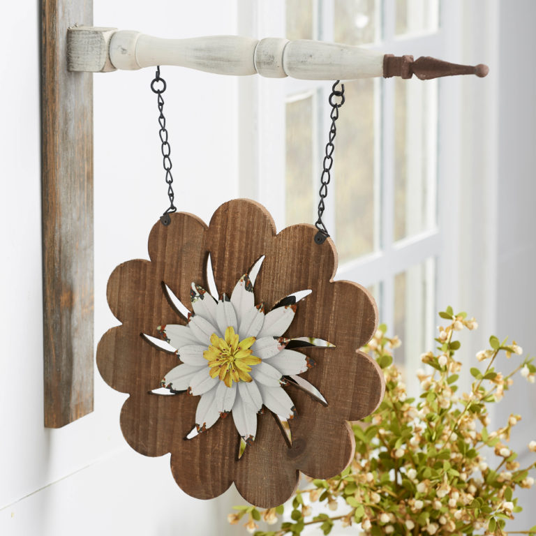 Hanging Sign - Flower with White Center - Piper Classics
