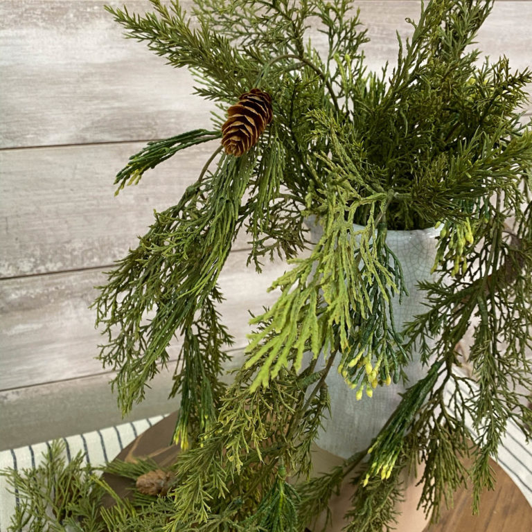 Alpine Cedar Hanging Bush - Piper Classics