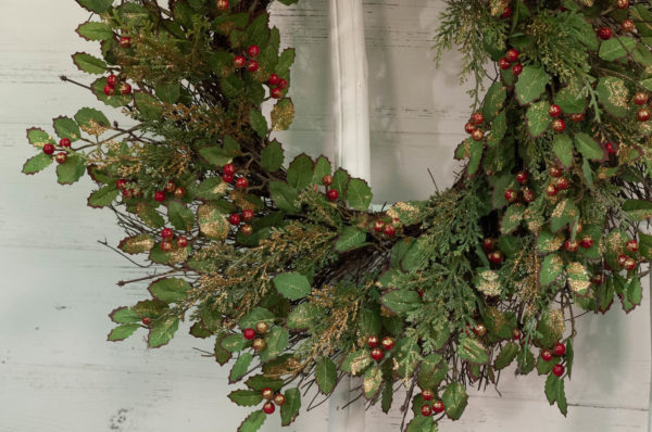 Holly Harmony Wreath - Piper Classics