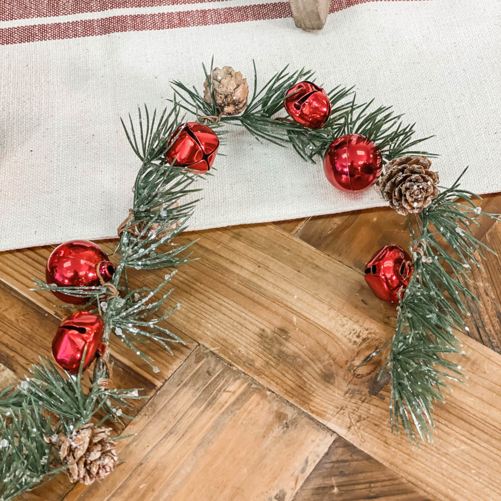 Cantana Pine & Bell Garland - Piper Classics