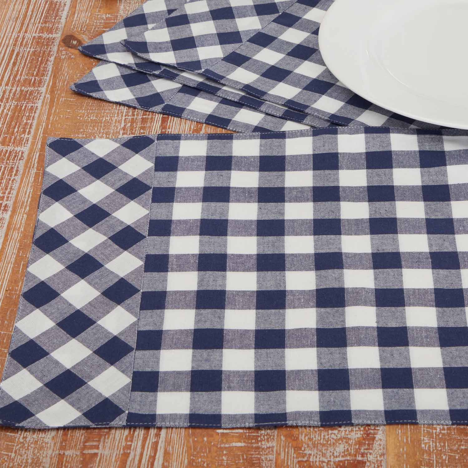 blue pattern placemats