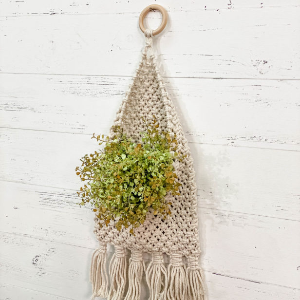 Macrame Pocket - Piper Classics
