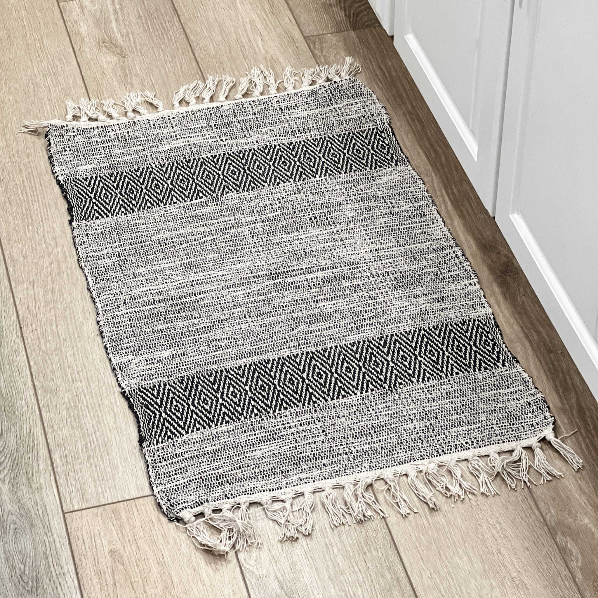 Country and Farmhouse Style Rag Rugs - Shop Online Now!
