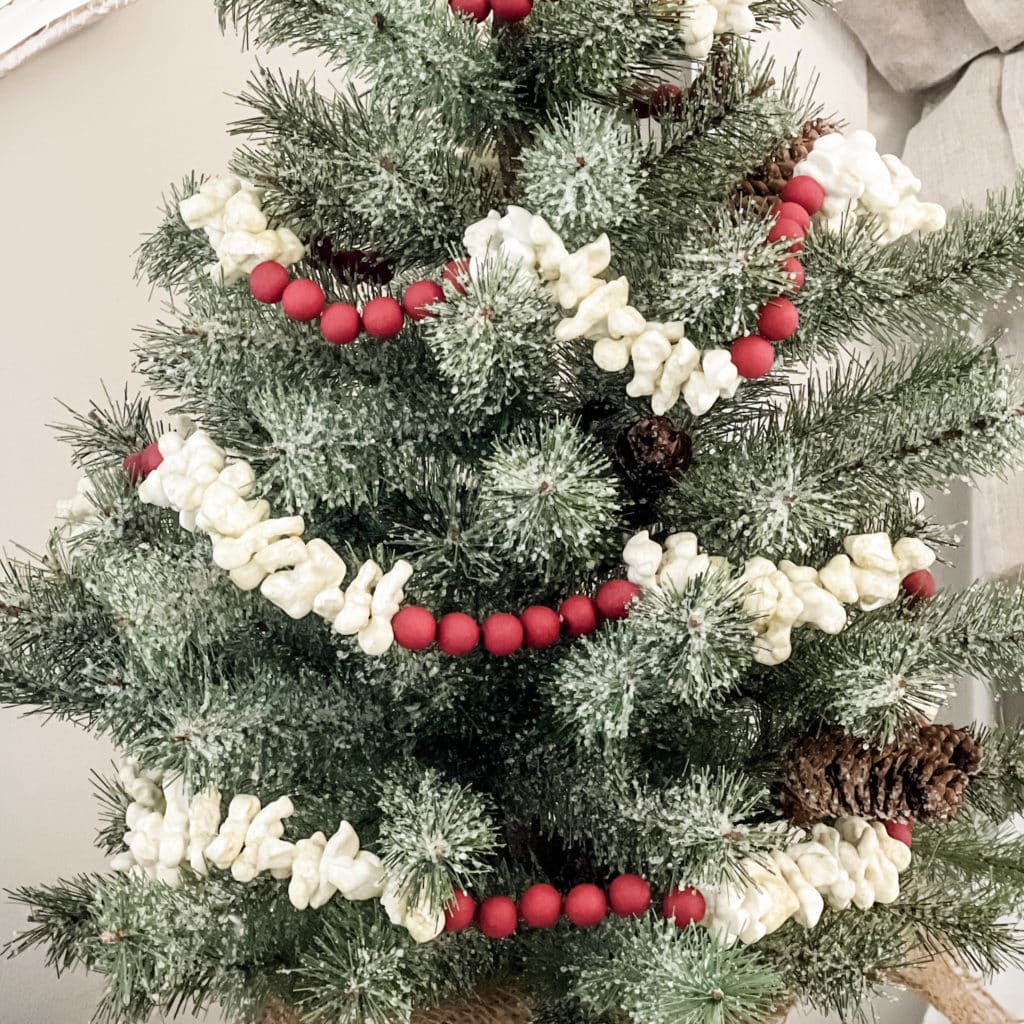 Realistic Popcorn & Cranberry Garland - 9' Long, Soft Straw & Dark Red