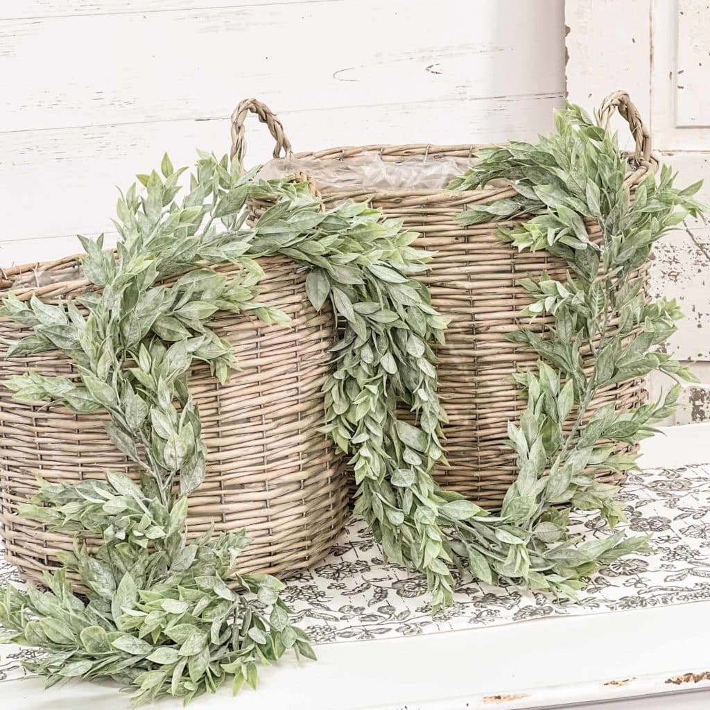 Rainwashed Garland - Piper Classics