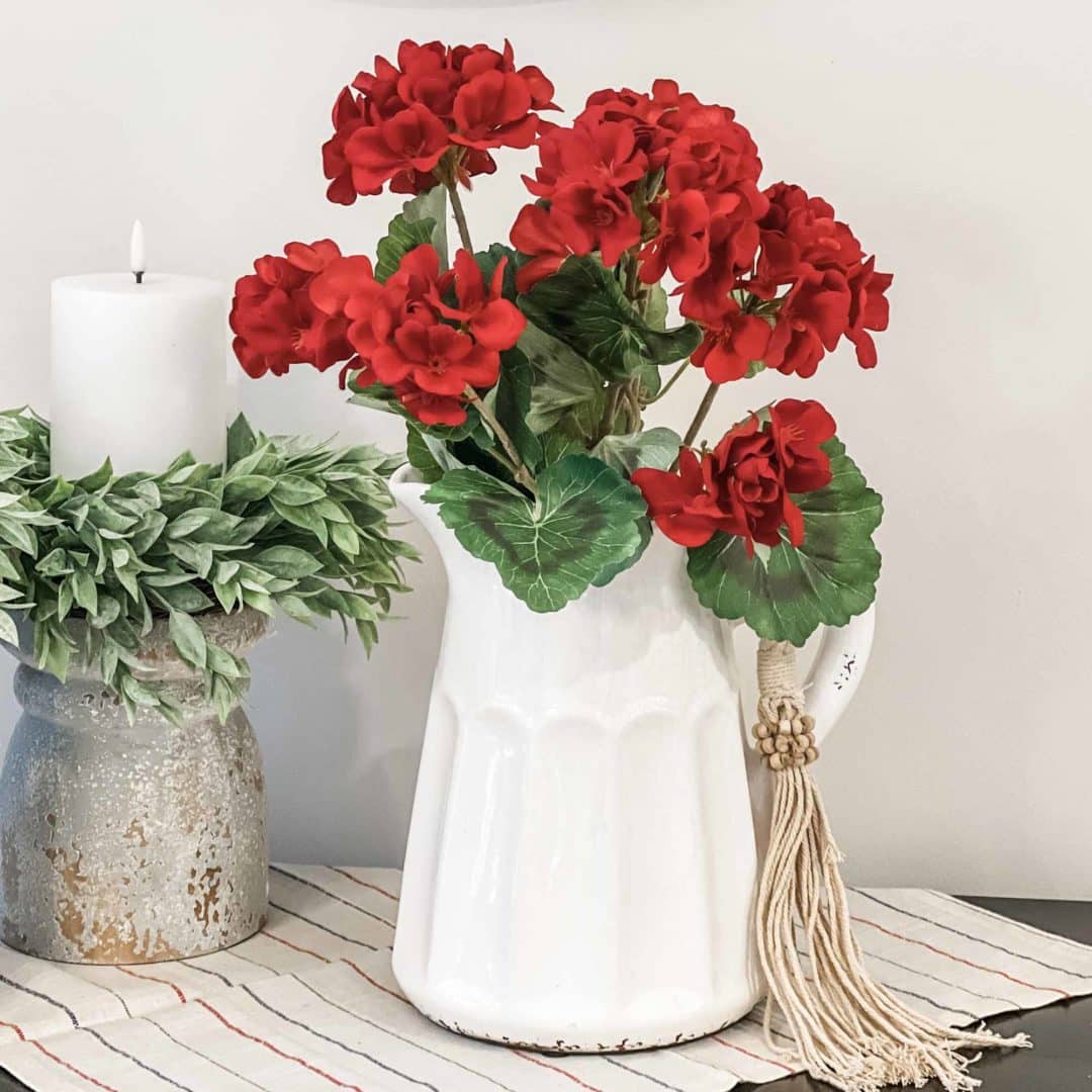 Red Geranium Bush - Piper Classics