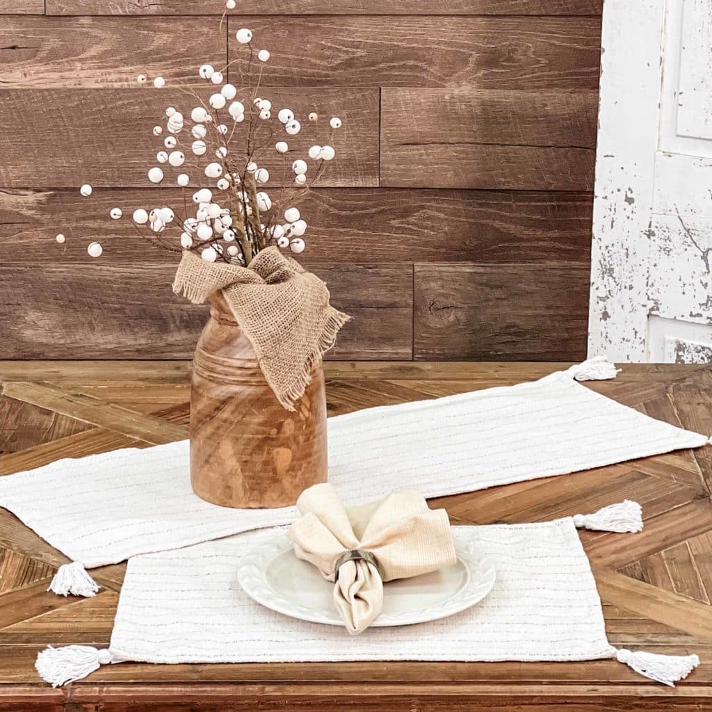 Fairport Table Runner - 32" - Piper Classics