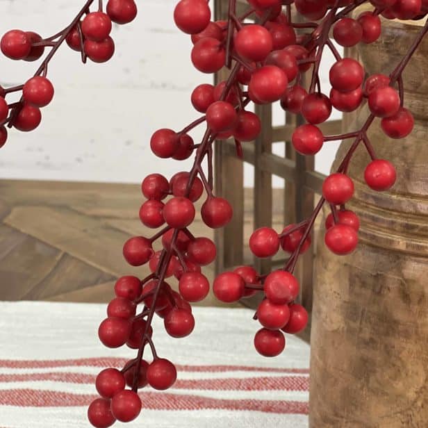 Weatherproof Berry Hanging Bush - Piper Classics