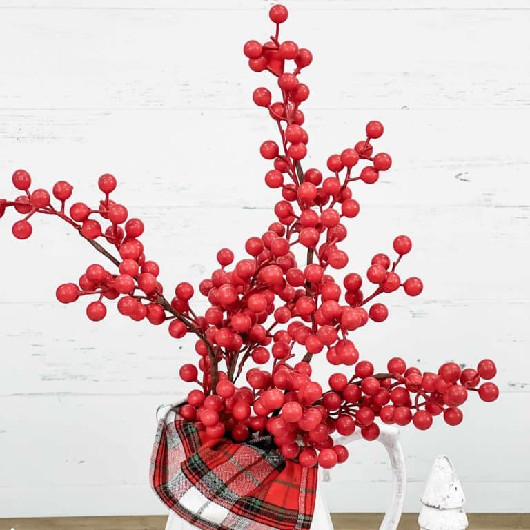 Weatherproof Berry Spray - Piper Classics