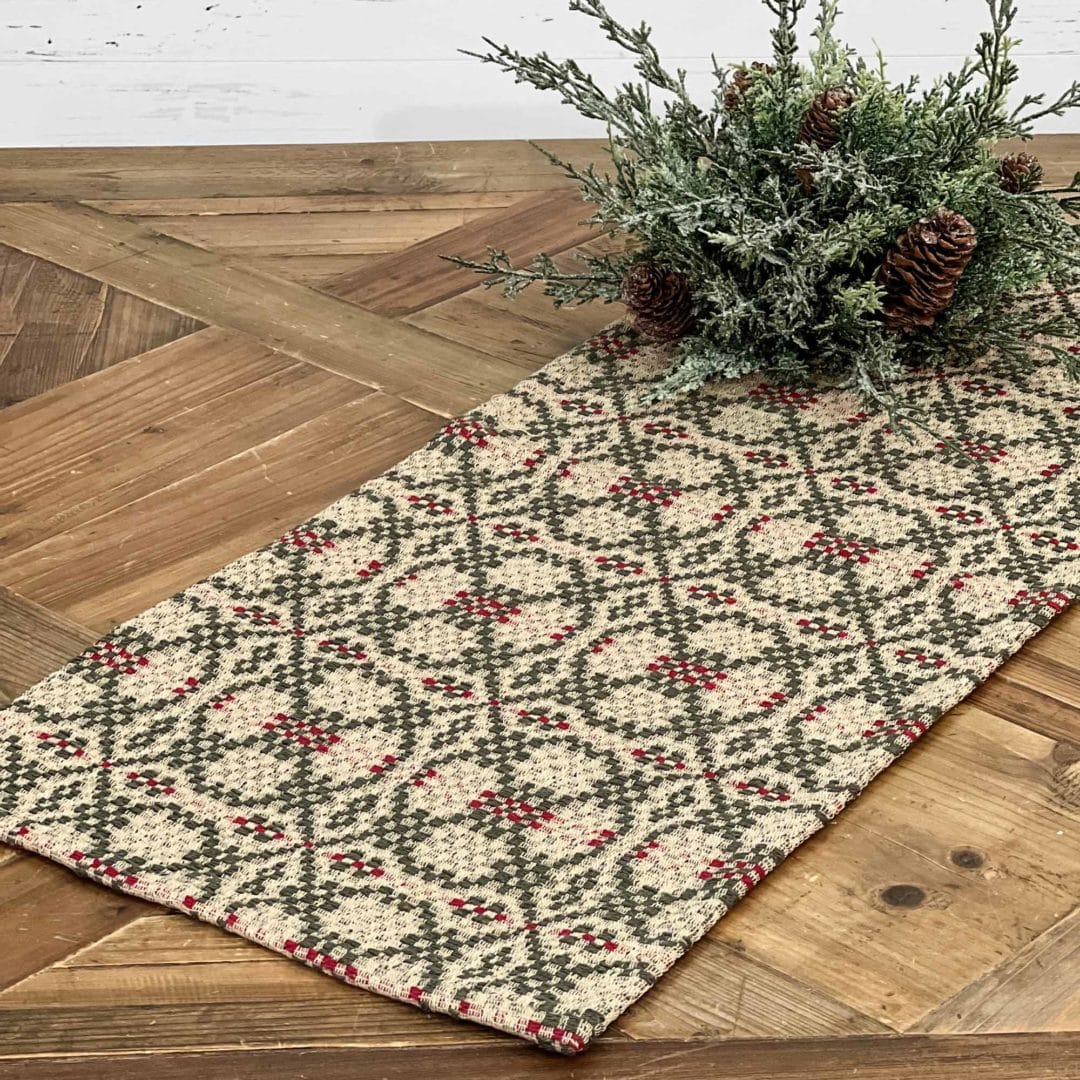 Patriot's Knot Table Runner - 32" - Piper Classics