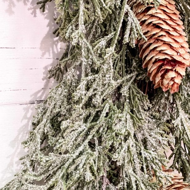 Silver Thread Cedar Wreath - Piper Classics