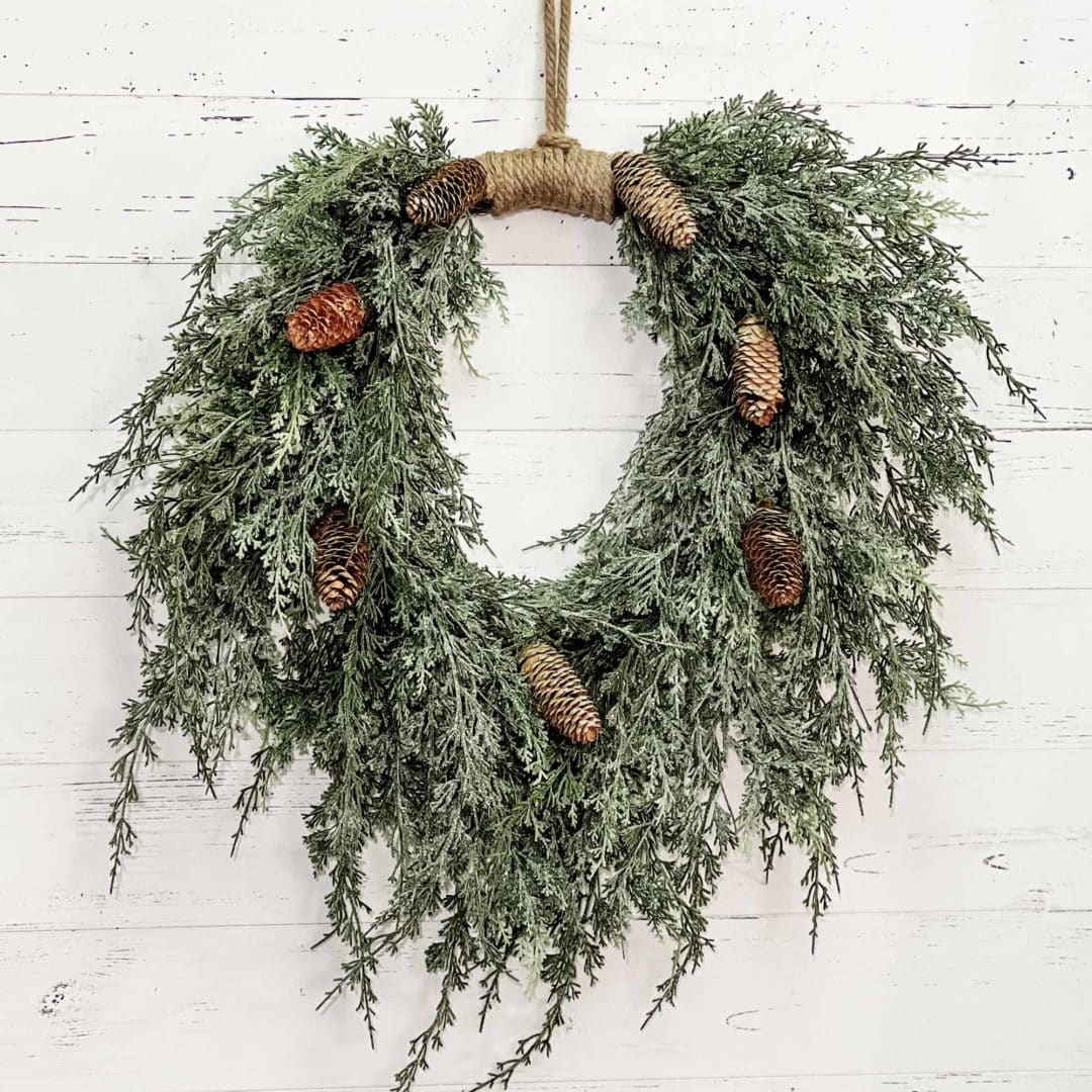 Silver Thread Cedar Wreath - Piper Classics