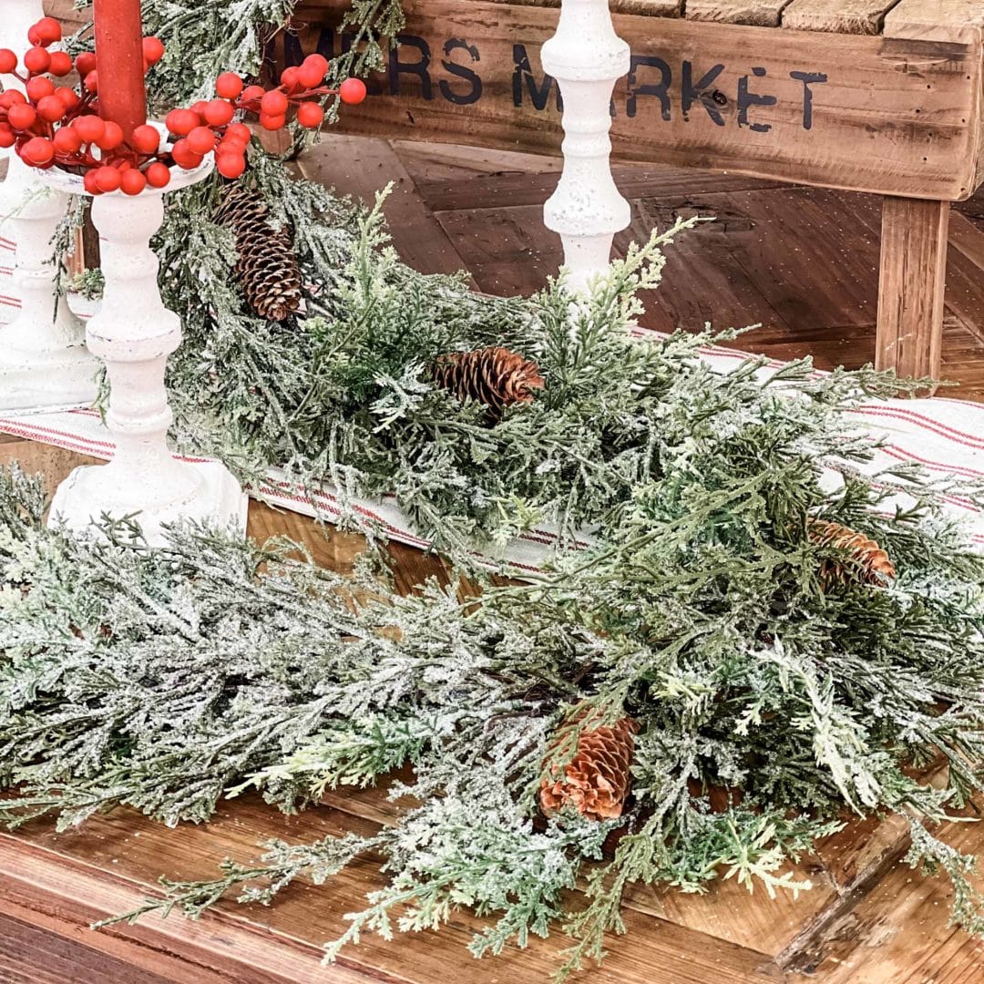 Silver Thread Cedar Garland - Piper Classics