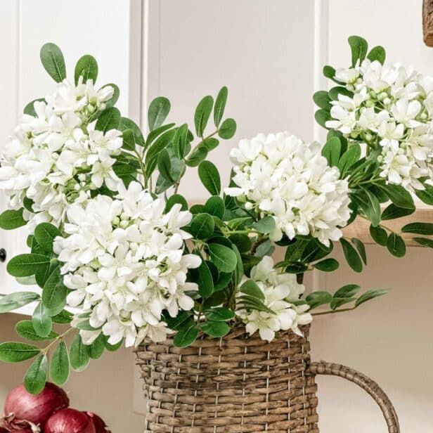 Mountain Laurel Stem - White - Piper Classics