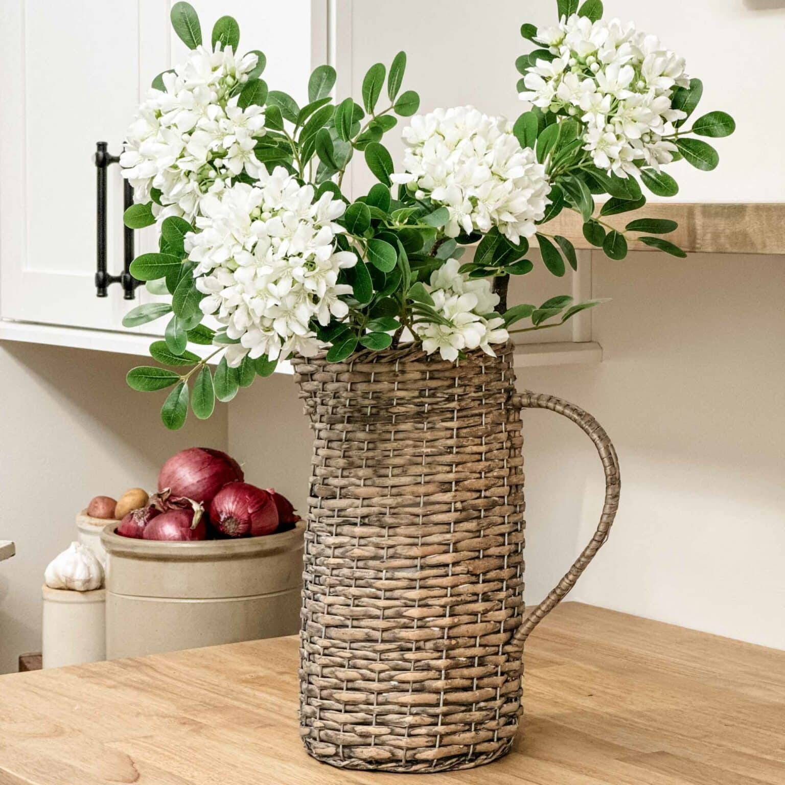 Mountain Laurel Stem - White - Piper Classics